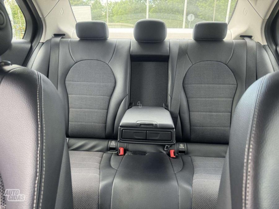 Melns Mercedes-Benz c-220 2015 Kauņa, ar dzinēja tilpumu 2.20 L un nobraukumu 261 tūkst. km par 11800 €, foto 17 vietnē AUTOMOTO.COM.LV
