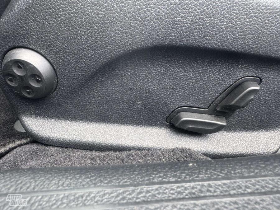 Melns Mercedes-Benz c-220 2015 Kauņa, ar dzinēja tilpumu 2.20 L un nobraukumu 261 tūkst. km par 11800 €, foto 31 vietnē AUTOMOTO.COM.LV