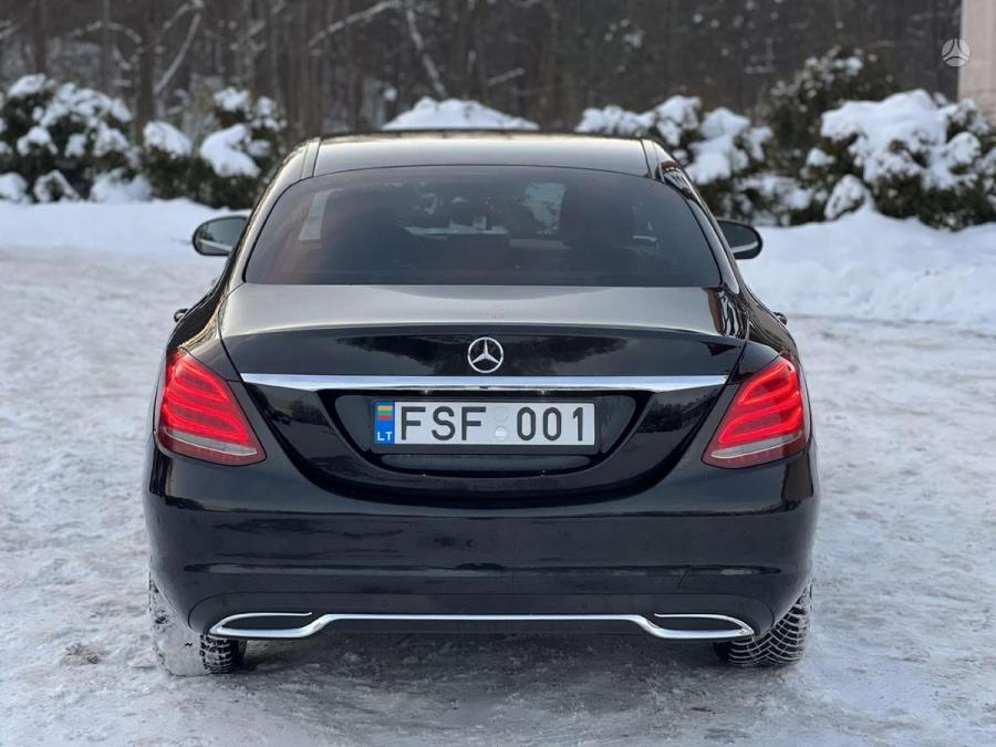 Melns Mercedes-Benz c-220 2016 Klaipėda, ar dzinēja tilpumu 2.20 L un nobraukumu 290 tūkst. km par 15700 €, foto 6 vietnē AUTOMOTO.COM.LV