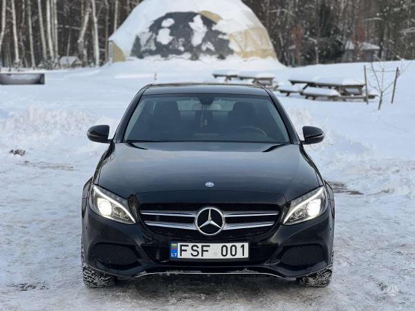 Black Mercedes-Benz c-220 2016 in Klaipeda, with an engine capacity of 2.14 L and mileage of 290 thousand km for 15700 €, photo 5 on AUTOMOTO.COM.LV