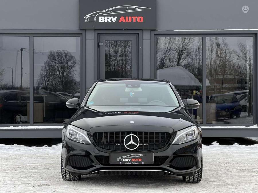 Black Mercedes-Benz c-220 2016 in Kedainiai, with an engine capacity of 2.14 L and mileage of 151 thousand km for 17150 €, photo 3 on AUTOMOTO.COM.LV