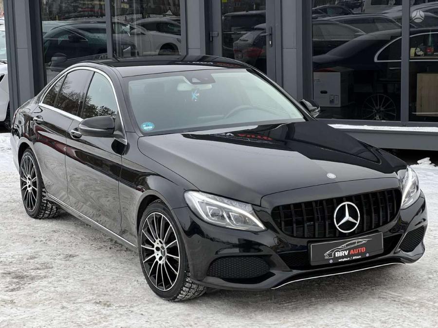 Black Mercedes-Benz c-220 2016 in Kedainiai, with an engine capacity of 2.14 L and mileage of 151 thousand km for 17150 €, photo 4 on AUTOMOTO.COM.LV