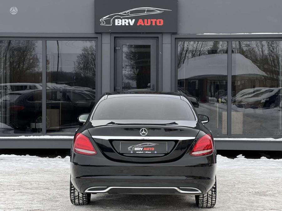 Black Mercedes-Benz c-220 2016 in Kedainiai, with an engine capacity of 2.14 L and mileage of 151 thousand km for 17150 €, photo 8 on AUTOMOTO.COM.LV