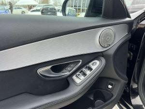 Black Mercedes-Benz c-220 2016 in Kedainiai, with an engine capacity of 2.14 L and mileage of 151 thousand km for 17150 €, photo 19 on AUTOMOTO.COM.LV