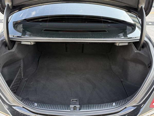 Black Mercedes-Benz c-220 2016 in Vilnius, with an engine capacity of 2.14 L and mileage of 232 thousand km for 12400 €, photo 6 on AUTOMOTO.COM.LV