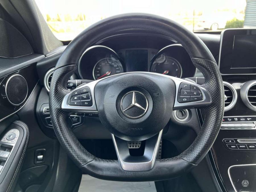 Black Mercedes-Benz c-220 2017 in Kaunas, with an engine capacity of 2.00 L and mileage of 242 thousand km for 15250 €, photo 20 on AUTOMOTO.COM.LV