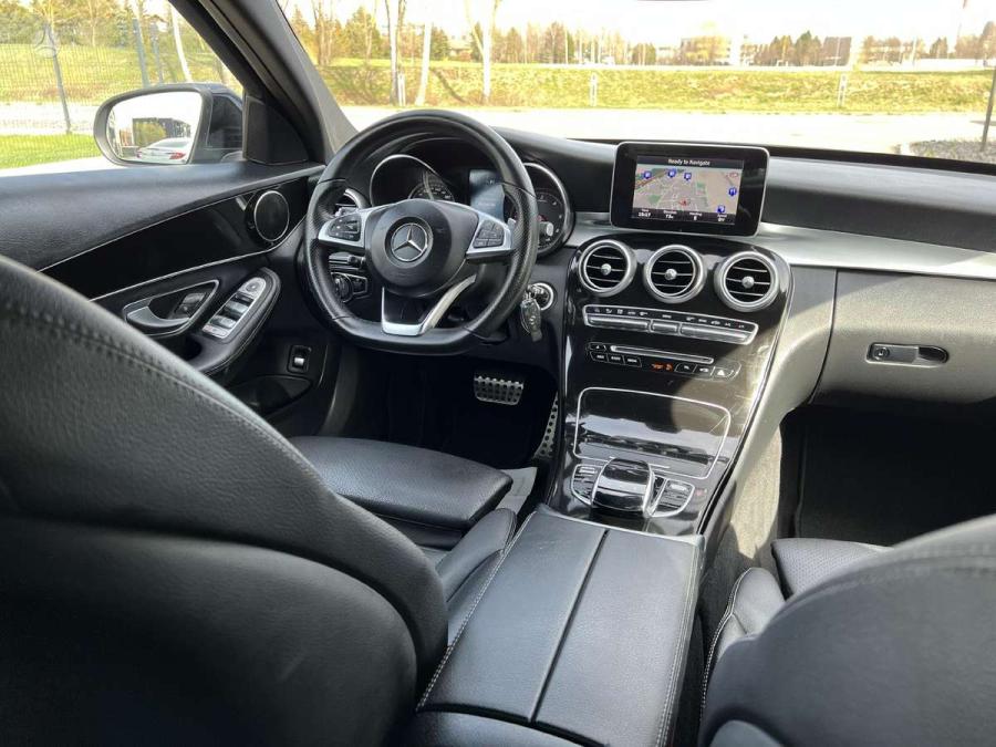 Black Mercedes-Benz c-220 2017 in Kaunas, with an engine capacity of 2.00 L and mileage of 242 thousand km for 15250 €, photo 29 on AUTOMOTO.COM.LV