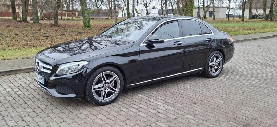 Melns Mercedes-Benz c-220 2017 Tauragė, ar dzinēja tilpumu 2.14 L un nobraukumu 251 tūkst. km par 13400 €, foto 1 vietnē AUTOMOTO.COM.LV