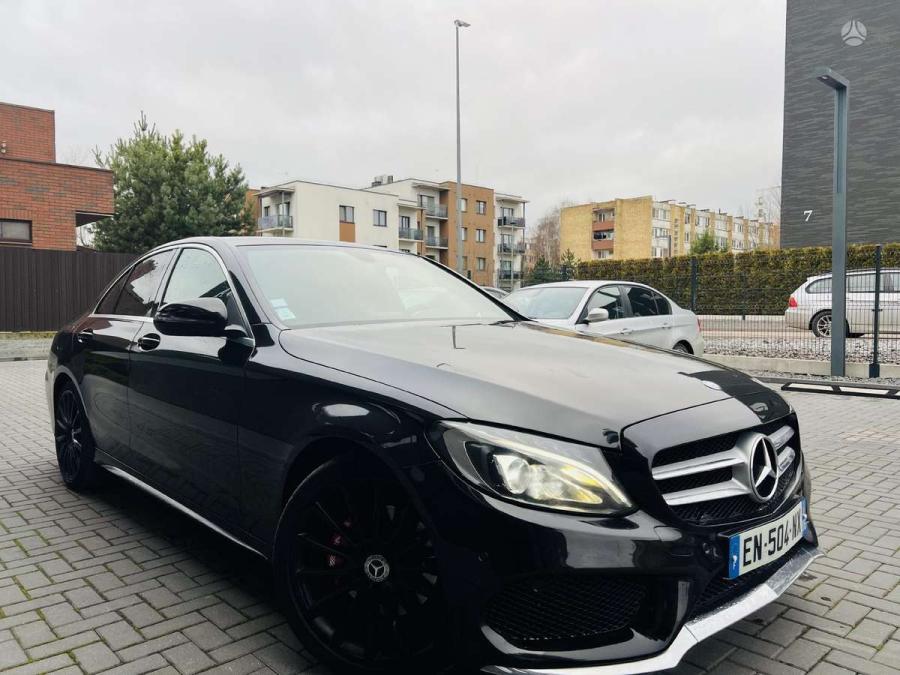 Black Mercedes-Benz c-220 2017 in Kaunas, with an engine capacity of 2.20 L and mileage of 245 thousand km for 15200 €, photo 9 on AUTOMOTO.COM.LV