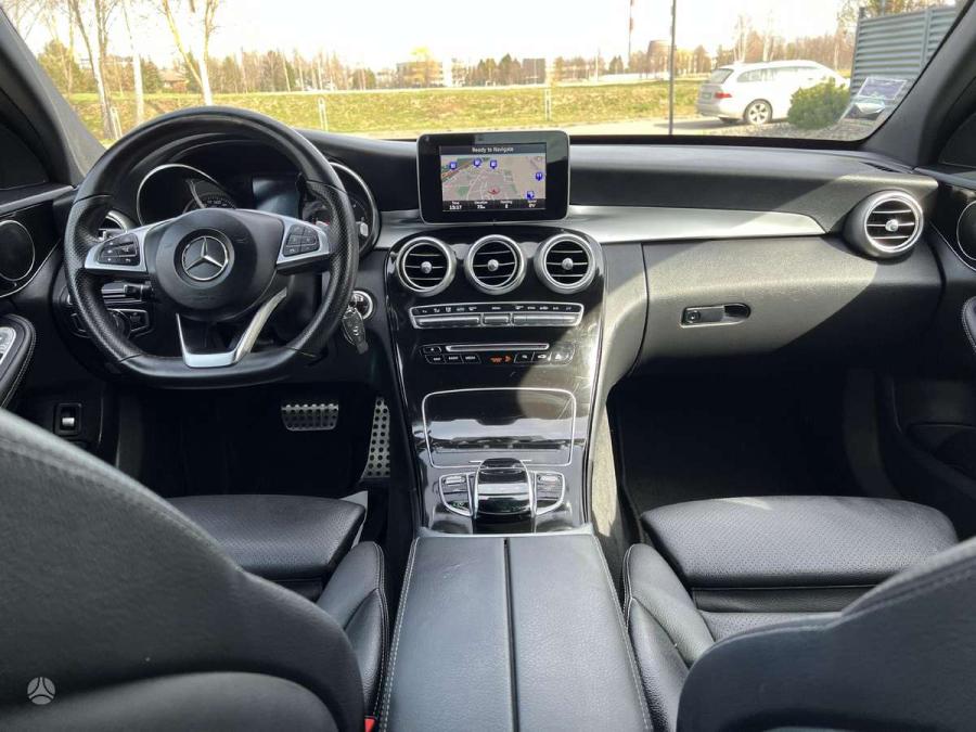 Black Mercedes-Benz c-220 2017 in Kaunas, with an engine capacity of 2.20 L and mileage of 245 thousand km for 15200 €, photo 31 on AUTOMOTO.COM.LV