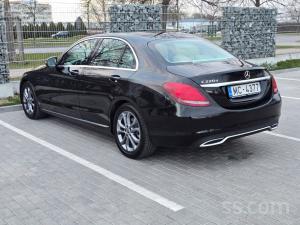 Black Mercedes-Benz c-220 2017 in Riga, with an engine capacity of 2.20 L and mileage of 118 thousand km for 18900 €, photo 5 on AUTOMOTO.COM.LV