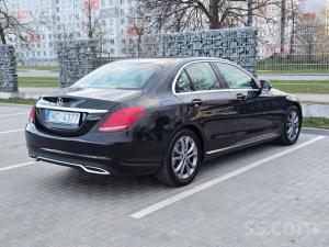 Black Mercedes-Benz c-220 2017 in Riga, with an engine capacity of 2.20 L and mileage of 118 thousand km for 18900 €, photo 7 on AUTOMOTO.COM.LV