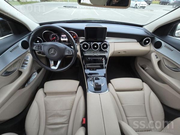 Black Mercedes-Benz c-220 2017 in Riga, with an engine capacity of 2.20 L and mileage of 118 thousand km for 18900 €, photo 8 on AUTOMOTO.COM.LV