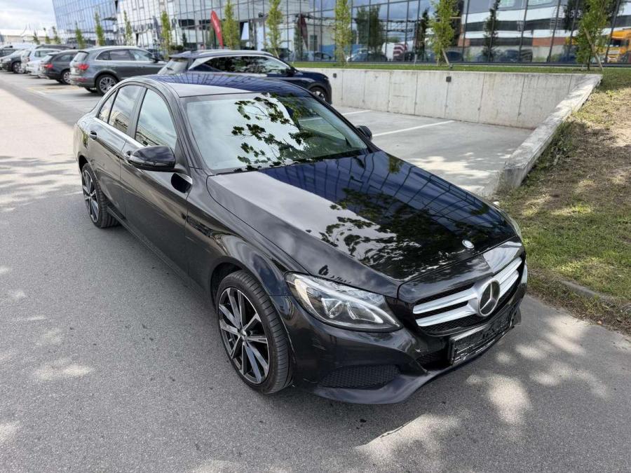 Melns Mercedes-Benz c-220 2017 Panevēža, ar dzinēja tilpumu 2.14 L un nobraukumu 270 tūkst. km par 10500 €, foto 3 vietnē AUTOMOTO.COM.LV