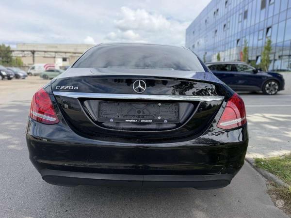 Black Mercedes-Benz c-220 2017 in Panevezys, with an engine capacity of 2.14 L and mileage of 270 thousand km for 10500 €, photo 9 on AUTOMOTO.COM.LV