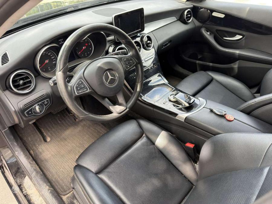 Melns Mercedes-Benz c-220 2017 Panevēža, ar dzinēja tilpumu 2.14 L un nobraukumu 270 tūkst. km par 10500 €, foto 16 vietnē AUTOMOTO.COM.LV