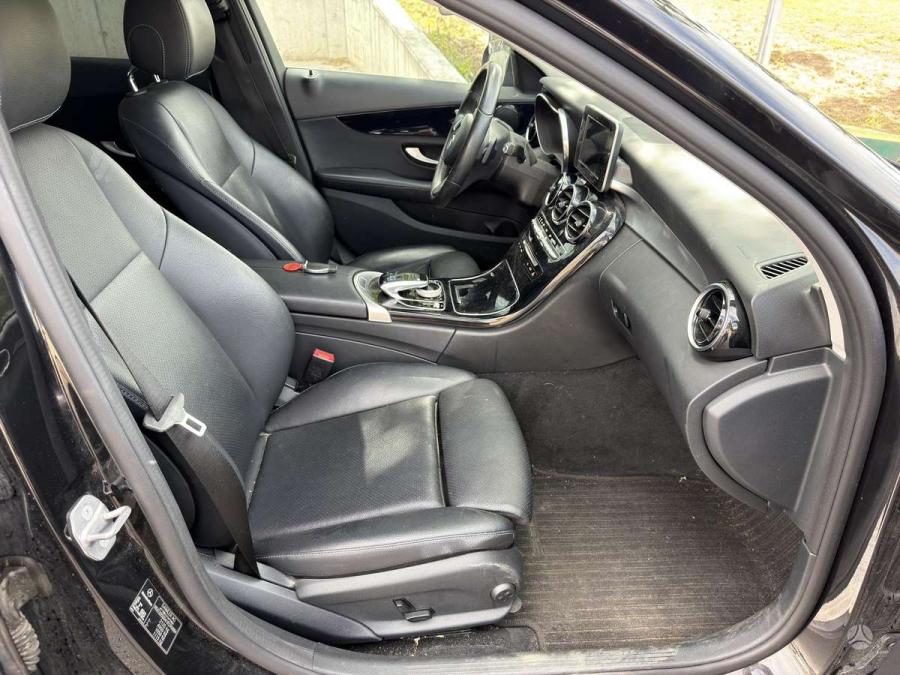 Melns Mercedes-Benz c-220 2017 Panevēža, ar dzinēja tilpumu 2.14 L un nobraukumu 270 tūkst. km par 10500 €, foto 20 vietnē AUTOMOTO.COM.LV