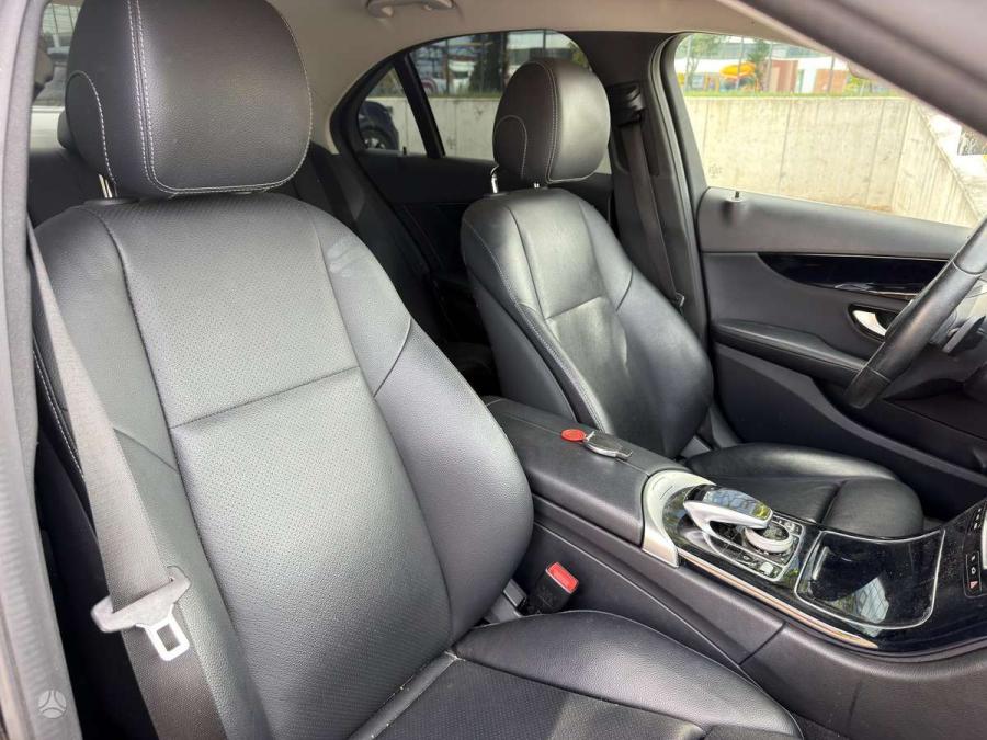 Melns Mercedes-Benz c-220 2017 Panevēža, ar dzinēja tilpumu 2.14 L un nobraukumu 270 tūkst. km par 10500 €, foto 21 vietnē AUTOMOTO.COM.LV