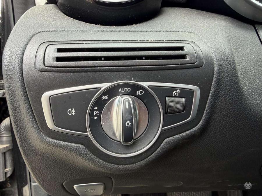 Melns Mercedes-Benz c-220 2017 Panevēža, ar dzinēja tilpumu 2.14 L un nobraukumu 270 tūkst. km par 10500 €, foto 32 vietnē AUTOMOTO.COM.LV
