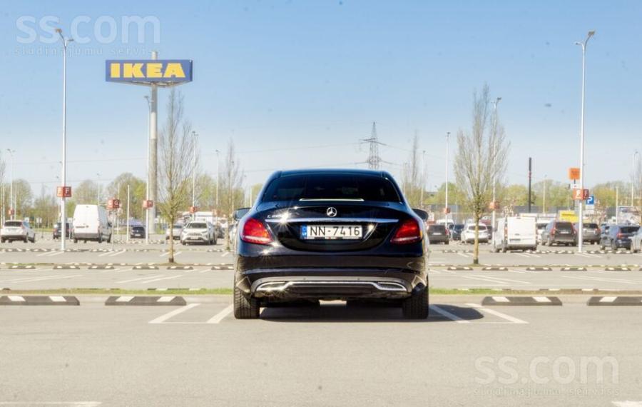 Black Mercedes-Benz c-220 2017 in Riga, with an engine capacity of 2.20 L and mileage of 260 thousand km for 13590 €, photo 7 on AUTOMOTO.COM.LV