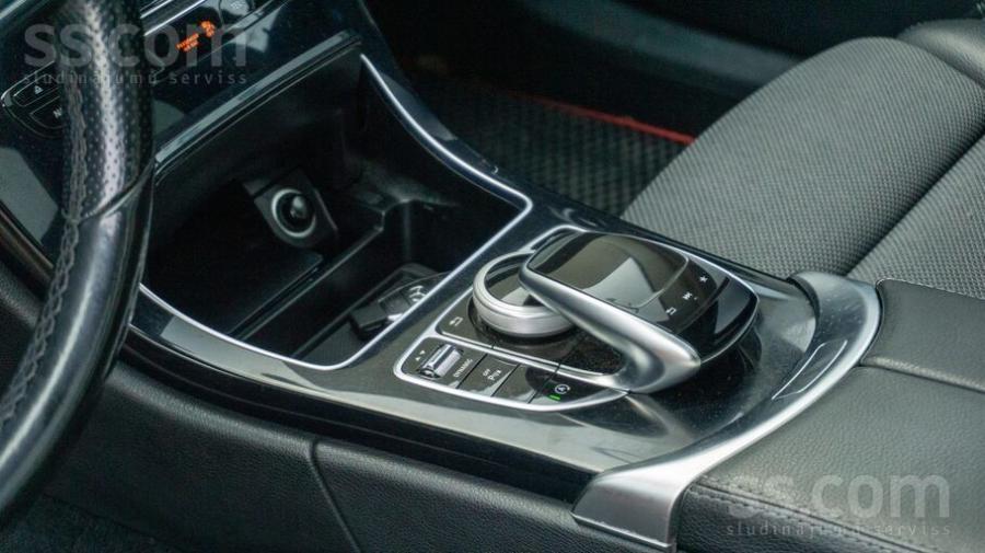 Black Mercedes-Benz c-220 2017 in Riga, with an engine capacity of 2.20 L and mileage of 260 thousand km for 13590 €, photo 15 on AUTOMOTO.COM.LV