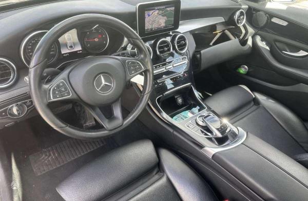 Melns Mercedes-Benz c-220 2018 Plungė, ar dzinēja tilpumu 2.14 L un nobraukumu 380 tūkst. km par 10000 €, foto 4 vietnē AUTOMOTO.COM.LV