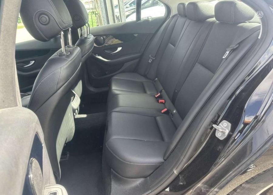 Black Mercedes-Benz c-220 2018 in Plunge, with an engine capacity of 2.14 L and mileage of 380 thousand km for 10000 €, photo 6 on AUTOMOTO.COM.LV