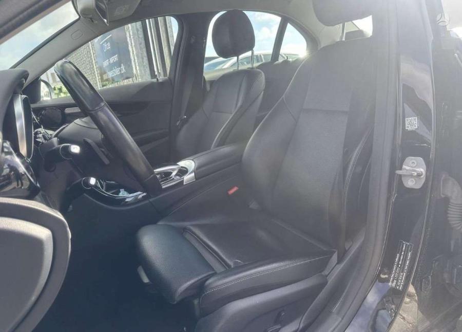 Black Mercedes-Benz c-220 2018 in Plunge, with an engine capacity of 2.14 L and mileage of 380 thousand km for 10000 €, photo 7 on AUTOMOTO.COM.LV