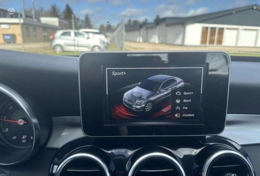 Black Mercedes-Benz c-220 2018 in Plunge, with an engine capacity of 2.14 L and mileage of 380 thousand km for 10000 €, photo 9 on AUTOMOTO.COM.LV