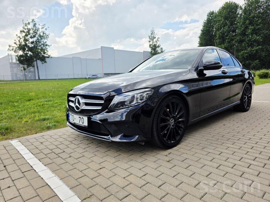 Melns Mercedes-Benz c-220 2018 Rīga, ar dzinēja tilpumu 2.00 L un nobraukumu 131 tūkst. km par 20500 €, foto 2 vietnē AUTOMOTO.COM.LV