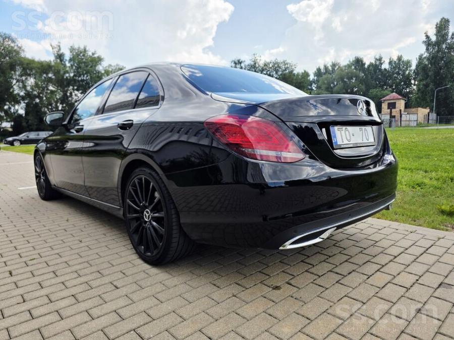 Melns Mercedes-Benz c-220 2018 Rīga, ar dzinēja tilpumu 2.00 L un nobraukumu 131 tūkst. km par 20500 €, foto 5 vietnē AUTOMOTO.COM.LV