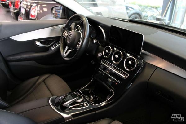 Black Mercedes-Benz c-220 2019 in Kaunas, with an engine capacity of 2.00 L and mileage of 74 thousand km for 28353 €, photo 7 on AUTOMOTO.COM.LV