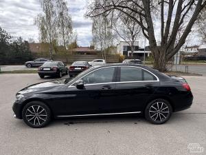 Черный Мерседес Ц 220 2019 в Вильнюс, объемом двигателя 1.90 л и пробегом 176 тыс. км за 19300 €, фото 4 на AUTOMOTO.COM.LV