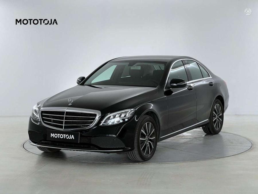 Black Mercedes-Benz c-220 2019 in Vilnius, with an engine capacity of 1.95 L and mileage of 178 thousand km for 21900 €, photo 1 on AUTOMOTO.COM.LV
