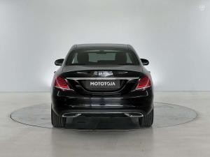 Black Mercedes-Benz c-220 2019 in Vilnius, with an engine capacity of 1.95 L and mileage of 178 thousand km for 21900 €, photo 5 on AUTOMOTO.COM.LV