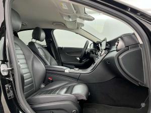 Black Mercedes-Benz c-220 2019 in Vilnius, with an engine capacity of 1.95 L and mileage of 178 thousand km for 21900 €, photo 7 on AUTOMOTO.COM.LV