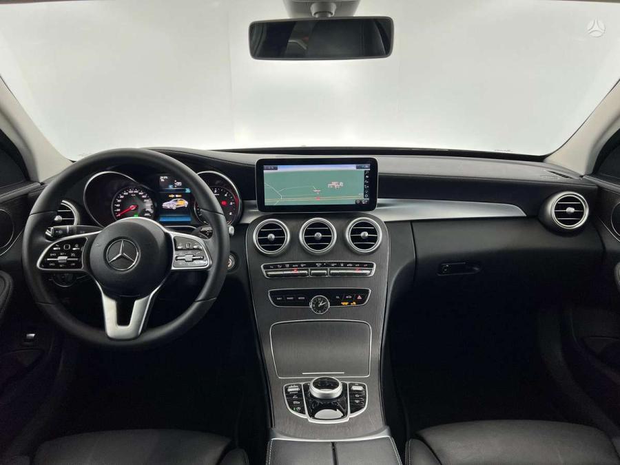 Black Mercedes-Benz c-220 2019 in Vilnius, with an engine capacity of 1.95 L and mileage of 178 thousand km for 21900 €, photo 9 on AUTOMOTO.COM.LV
