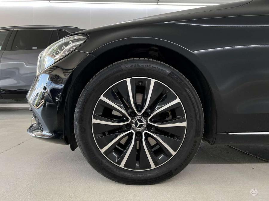 Black Mercedes-Benz c-220 2019 in Vilnius, with an engine capacity of 1.95 L and mileage of 178 thousand km for 21900 €, photo 16 on AUTOMOTO.COM.LV
