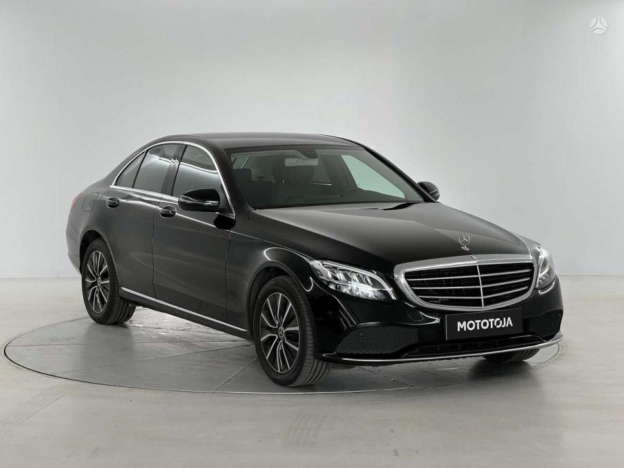Black Mercedes-Benz c-220 2019 in Vilnius, with an engine capacity of 1.95 L and mileage of 178 thousand km for 21900 €, photo 19 on AUTOMOTO.COM.LV