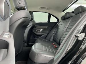Black Mercedes-Benz c-220 2019 in Vilnius, with an engine capacity of 1.95 L and mileage of 178 thousand km for 21900 €, photo 20 on AUTOMOTO.COM.LV