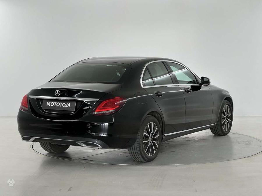 Black Mercedes-Benz c-220 2019 in Vilnius, with an engine capacity of 1.95 L and mileage of 178 thousand km for 21900 €, photo 21 on AUTOMOTO.COM.LV