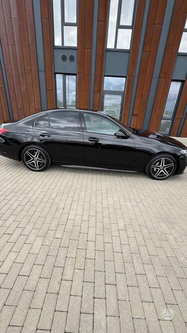 Black Mercedes-Benz c-220 2025 in Kaunas, with an engine capacity of 1.99 L and mileage of 10 thousand km for 43000 €, photo 5 on AUTOMOTO.COM.LV