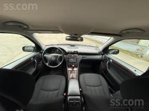 Melns Mercedes-Benz c-220 2005 Rīga, ar dzinēja tilpumu 2.20 L un nobraukumu 310 tūkst. km par 2300 €, foto 6 vietnē AUTOMOTO.COM.LV