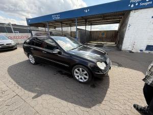 Melns Mercedes-Benz c-220 2005 Rīga, ar dzinēja tilpumu 2.20 L un nobraukumu 310 tūkst. km par 2300 €, foto 12 vietnē AUTOMOTO.COM.LV