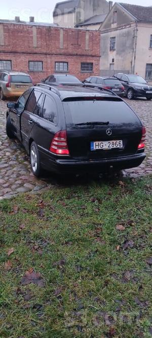 Melns Mercedes-Benz c-220 2006 Kuldīga, ar dzinēja tilpumu 2.20 L un nobraukumu 432 tūkst. km par 1650 €, foto 13 vietnē AUTOMOTO.COM.LV