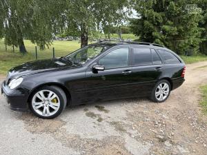Melns Mercedes-Benz c-220 2006 Alīta, ar dzinēja tilpumu 2.20 L un nobraukumu 300 tūkst. km par 1800 €, foto 9 vietnē AUTOMOTO.COM.LV