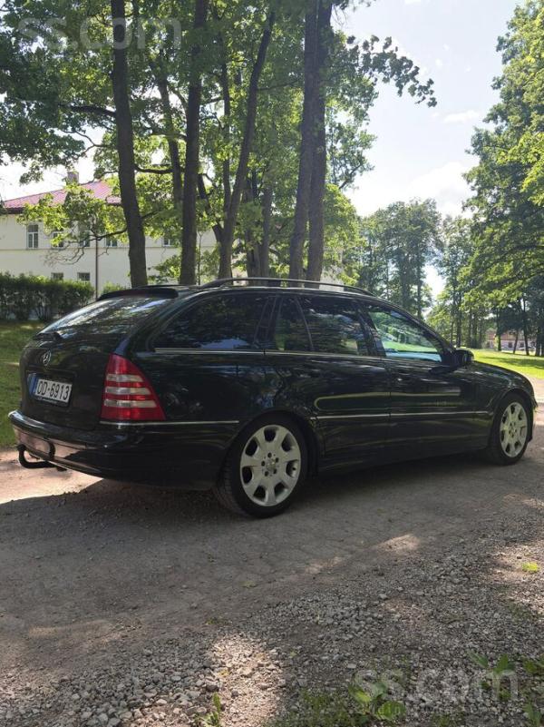 Melns Mercedes-Benz c-220 2006 Balvi, ar dzinēja tilpumu 2.20 L un nobraukumu 290 tūkst. km par 2200 €, foto 2 vietnē AUTOMOTO.COM.LV