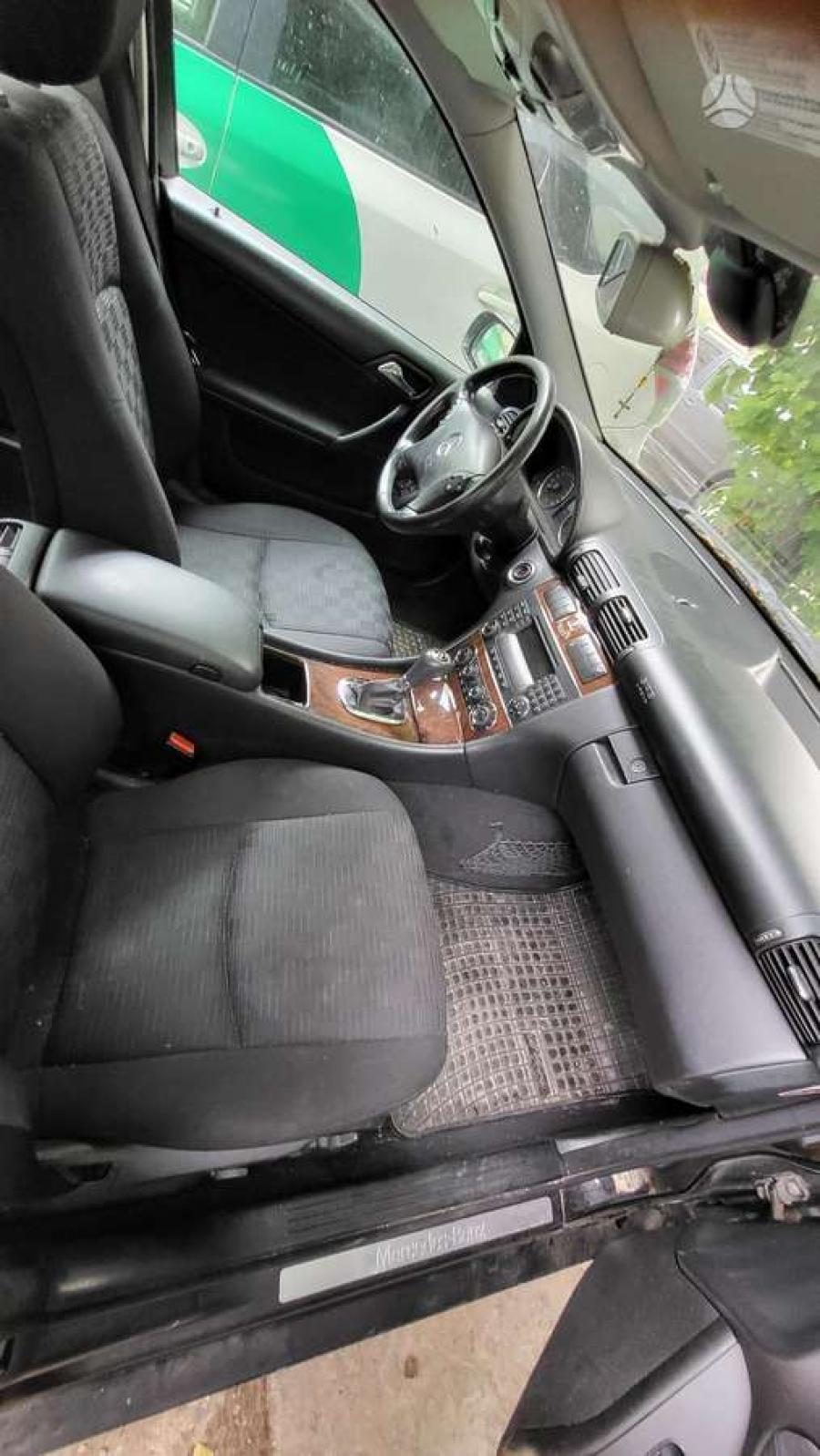 Melns Mercedes-Benz c-220 2006 Viļņa, ar dzinēja tilpumu 0.22 L un nobraukumu 325 tūkst. km par 1700 €, foto 7 vietnē AUTOMOTO.COM.LV