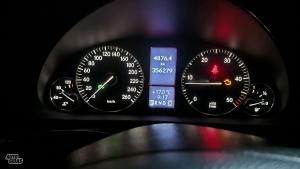 Черный Мерседес Ц 220 2006 в Каунас, объемом двигателя 2.20 л и пробегом 357 тыс. км за 2000 €, фото 8 на AUTOMOTO.COM.LV