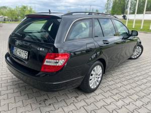 Melns Mercedes-Benz c-220 2007 Jēkabpils, ar dzinēja tilpumu 2.20 L un nobraukumu 331 tūkst. km par 5300 €, foto 3 vietnē AUTOMOTO.COM.LV